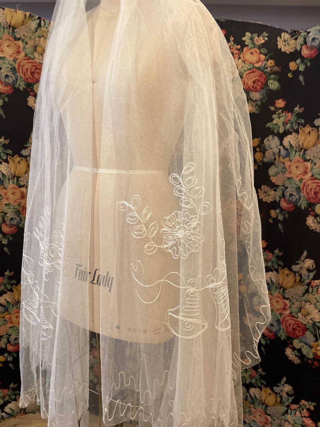 Wedding Bells Large Vintage Lace Veil | Vintage Bridal Veil Embroidered ...