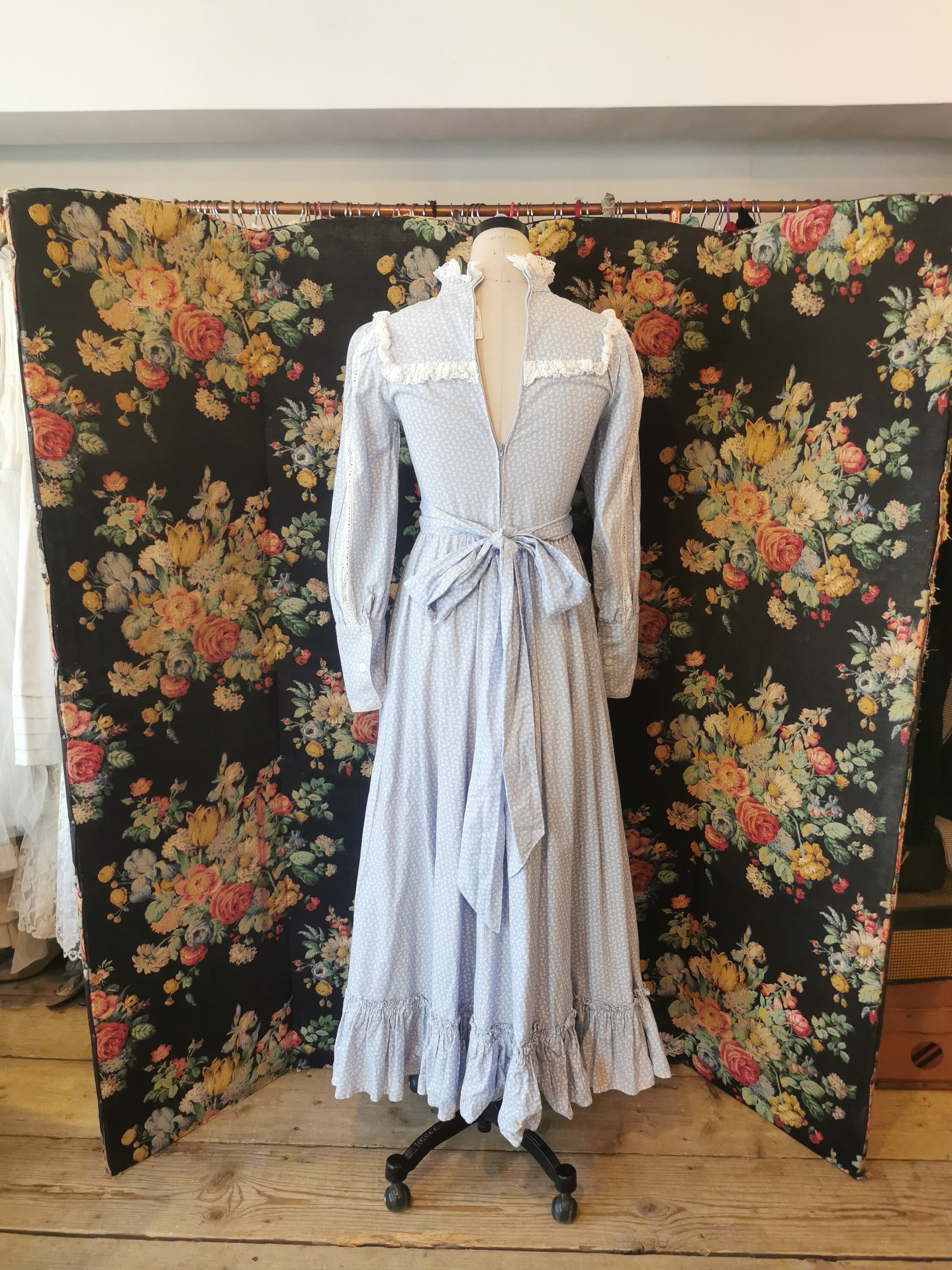 Laura Ashley’ Made in Wales’ Classic 70s Light Blue Prairie Dress - Etsy