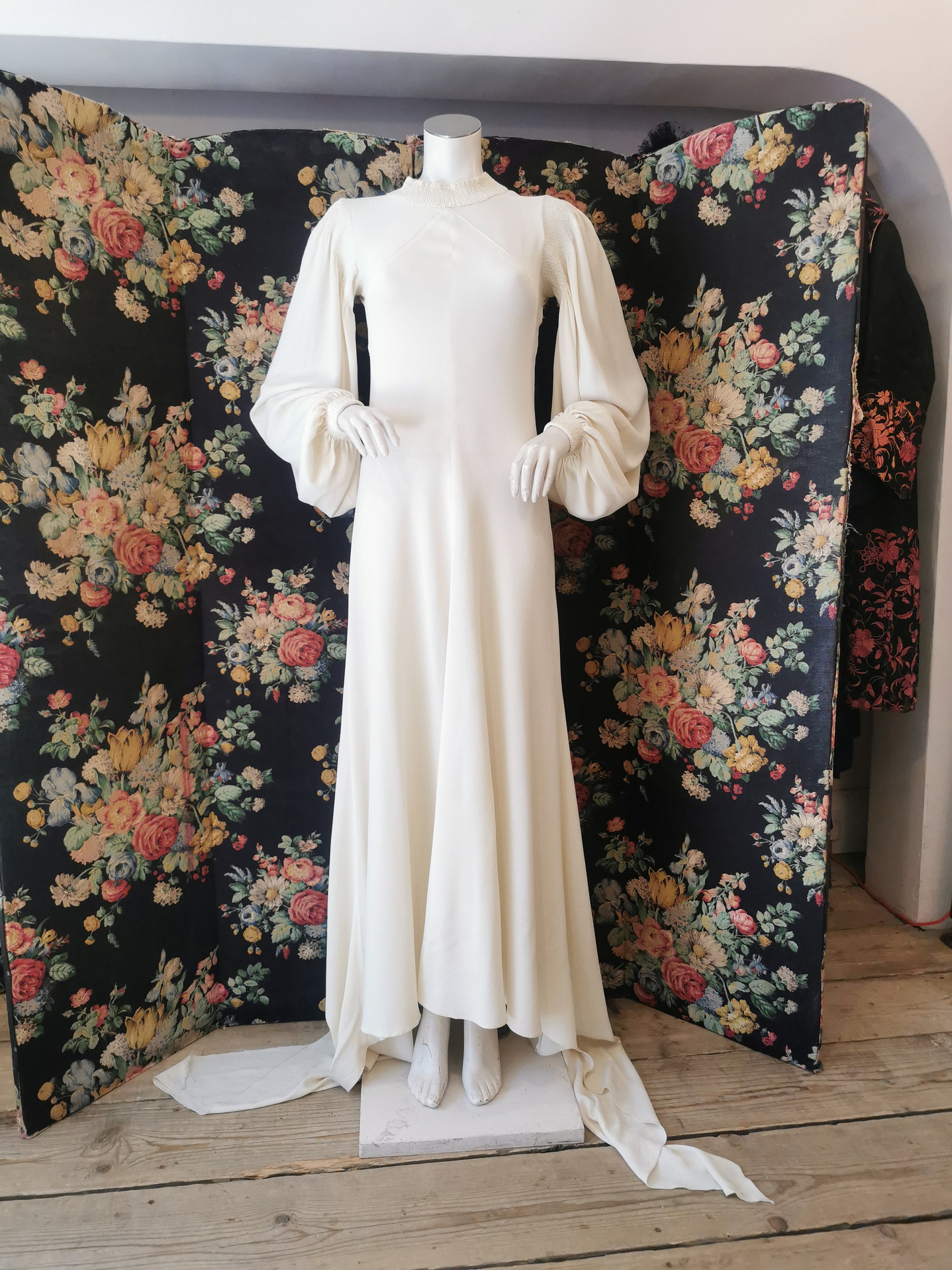 Vintage 1930s Ivory Moss Crepe Bias Cut Wedding Dress Turtleneck ...