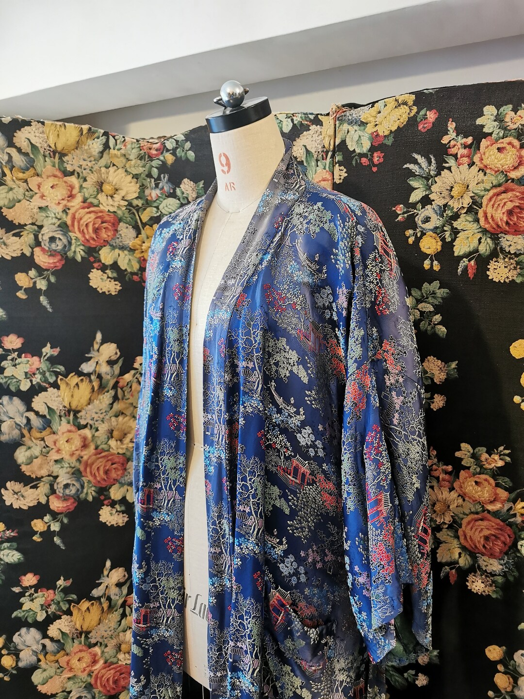 Vintage 1930s Silk Brocade Robe by Squirrel - Etsy