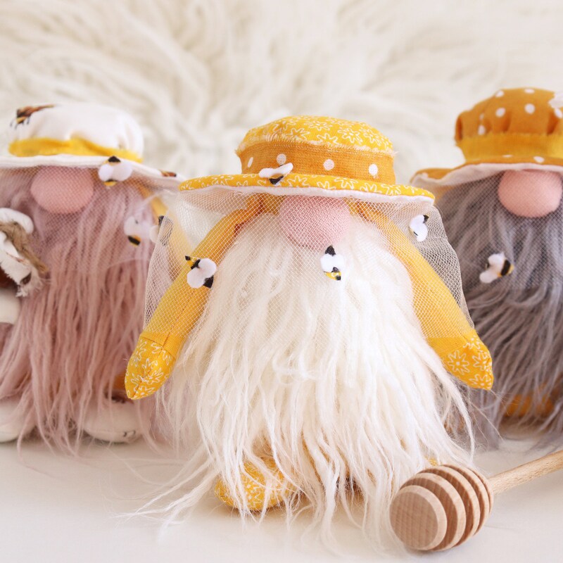 Bee Gnome - Etsy