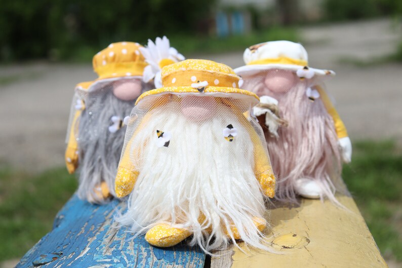 Beekeeper Gnome Bee Gnome Honey Bee Gnome Spring Gnome - Etsy
