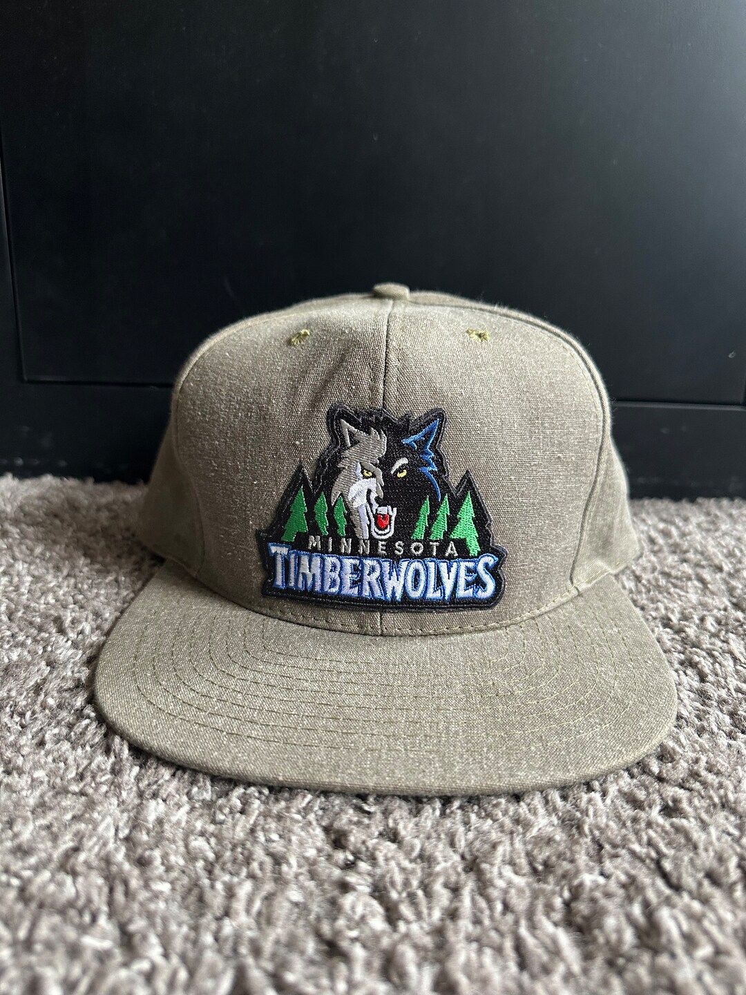 Vintage Minnesota Timberwolves Wolf Logo Green Beige Snapback - Etsy