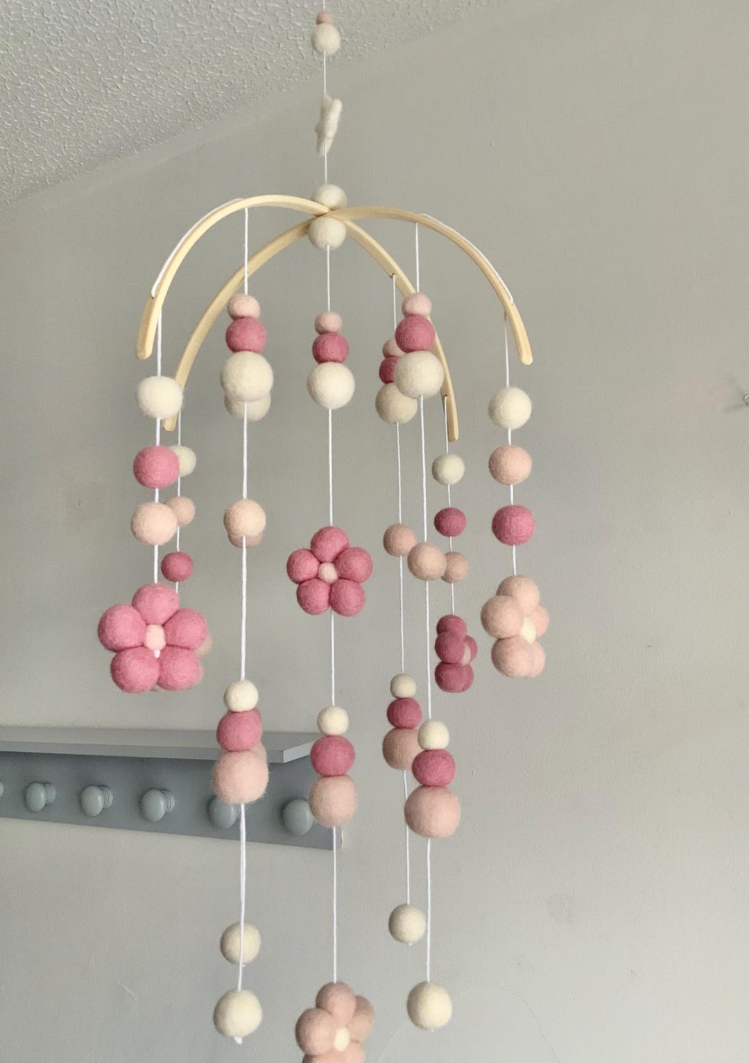 Pink Daisy Baby Mobile /pink Flower Felt Ball Cot Mobile , Pastel Pink ...