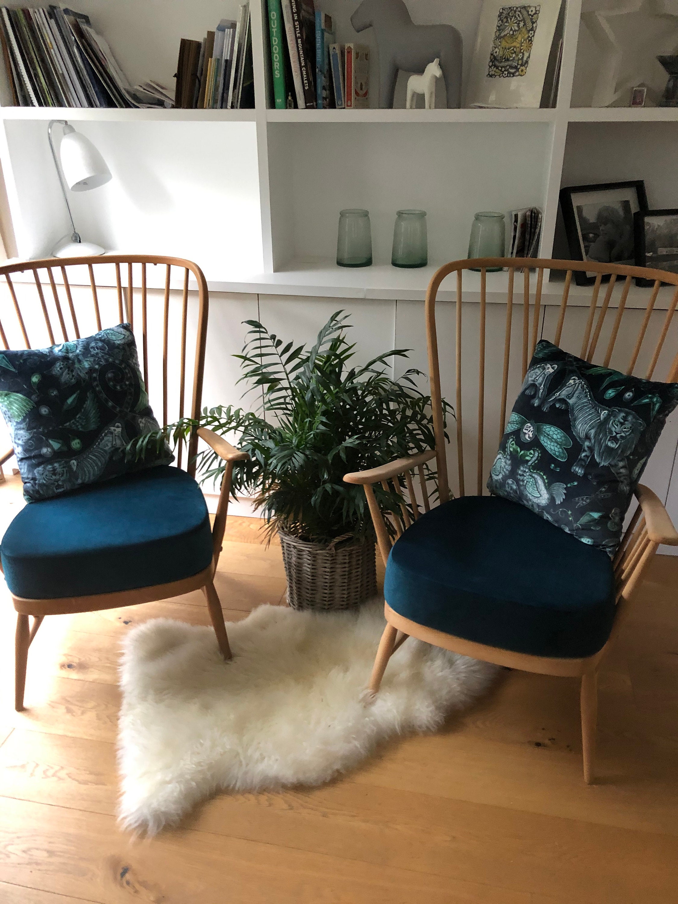 Pair of Ercol armchairs . blonde Ercol high back chairs - Etsy.de