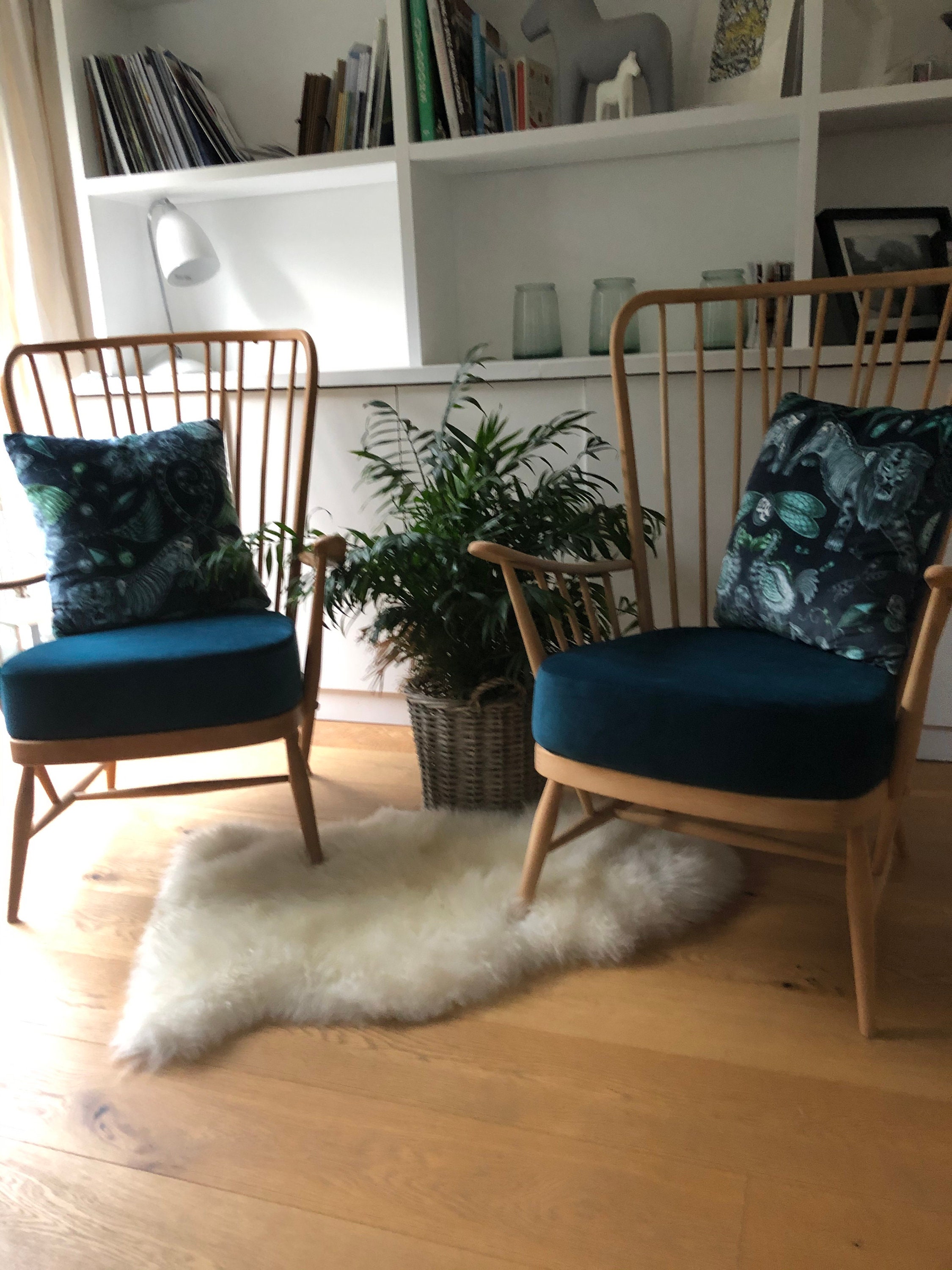 Pair of Ercol armchairs . blonde Ercol high back chairs - Etsy.de