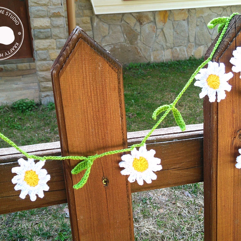 Daisy Garland - Etsy