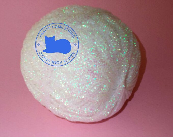 White Opalescent Metallic Yarn Glitter Sparkling Lurex Thread Knitting ...