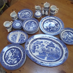 BLUE WILLOW by Churchill of England - Etsy