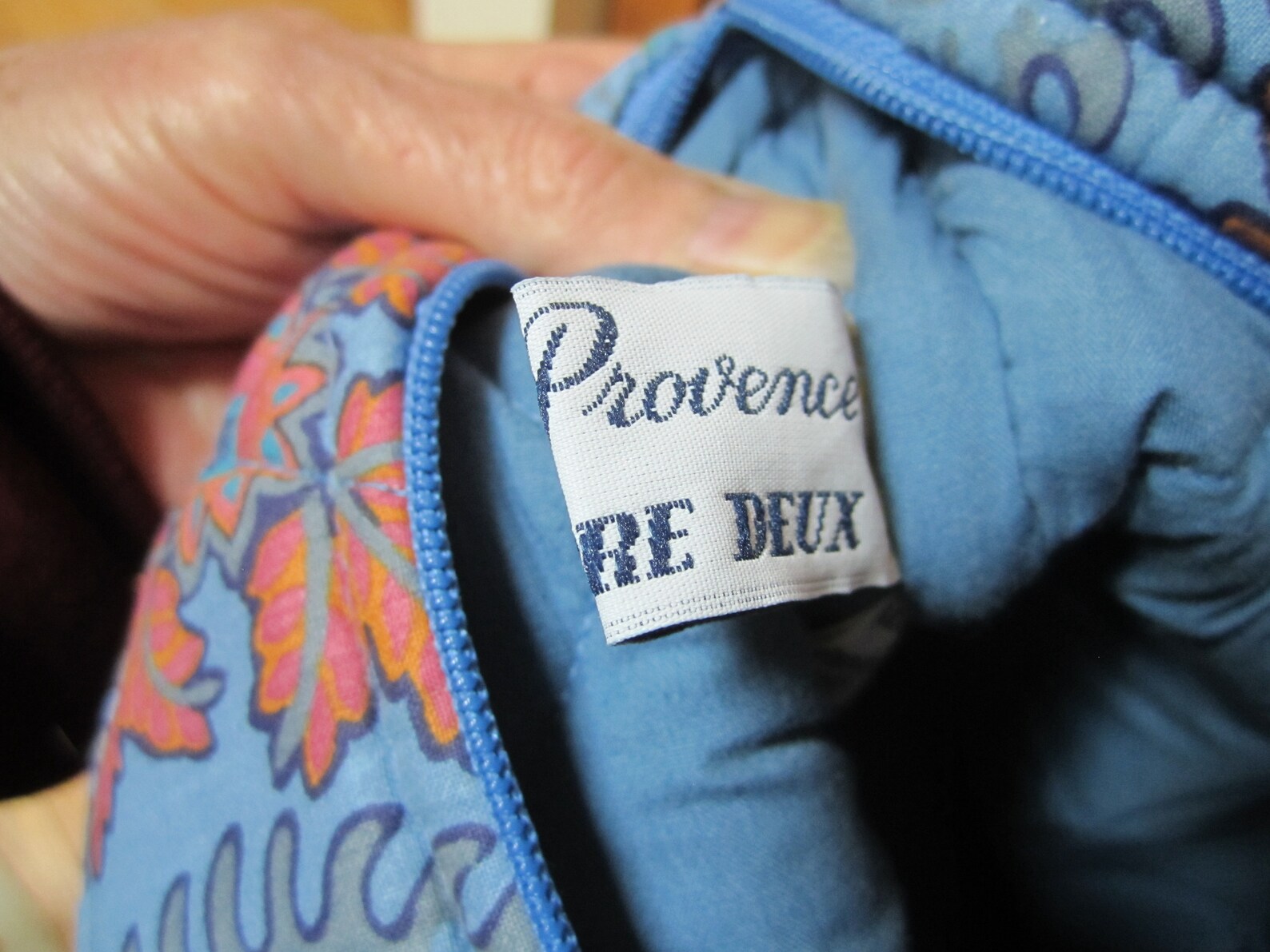 Vintage PIERRE DEUX French Country Out of Production Fabric Shoulder ...