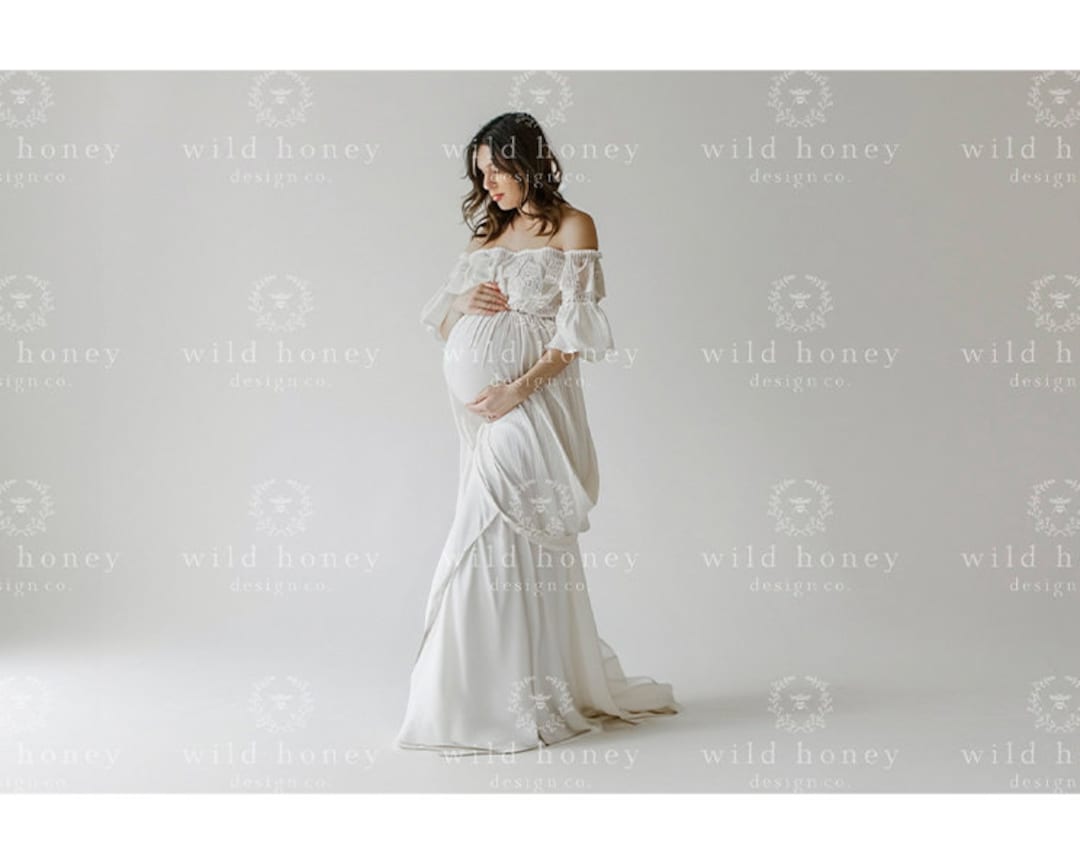 Plain White Studio Digital Backdrop: Maternity Portrait Photography ...