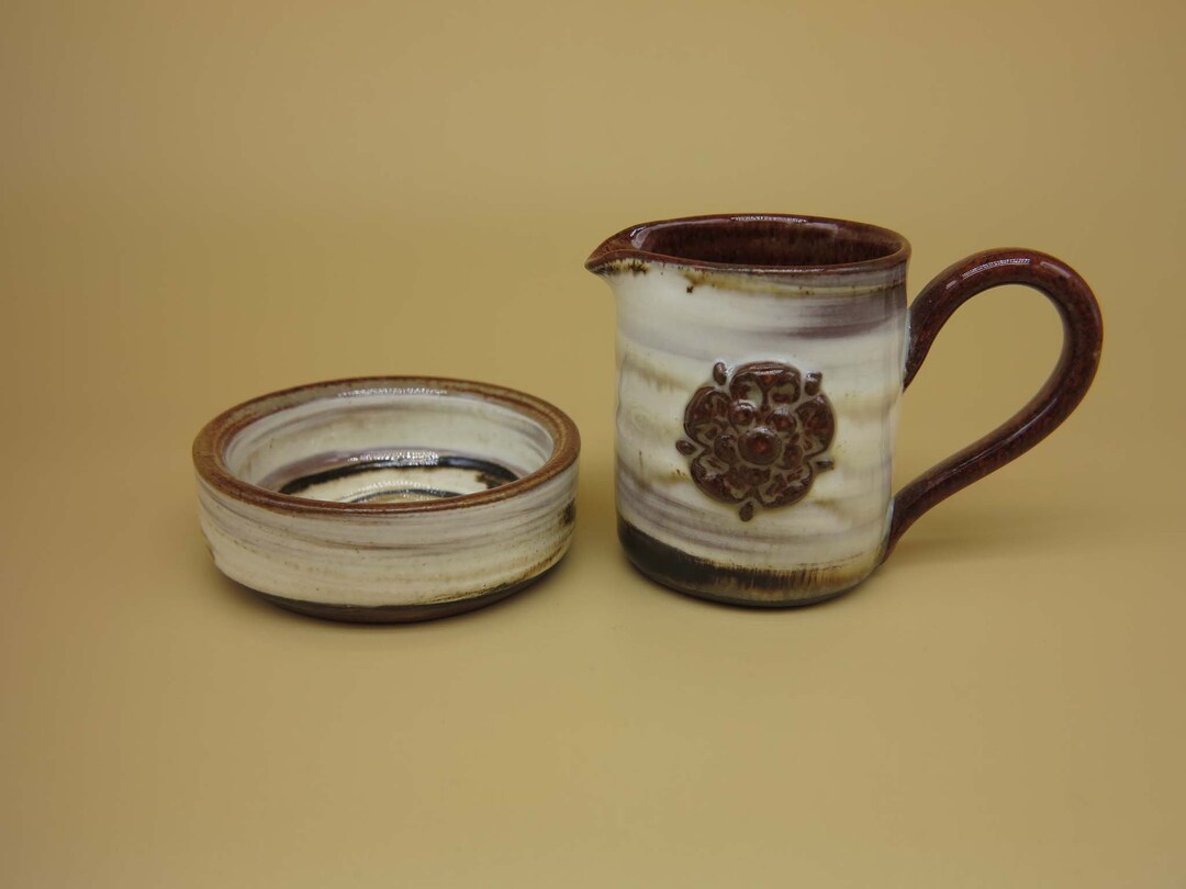 Artisan Pottery Wold Red Ware Souvenir Pieces From North Yorkshire ...