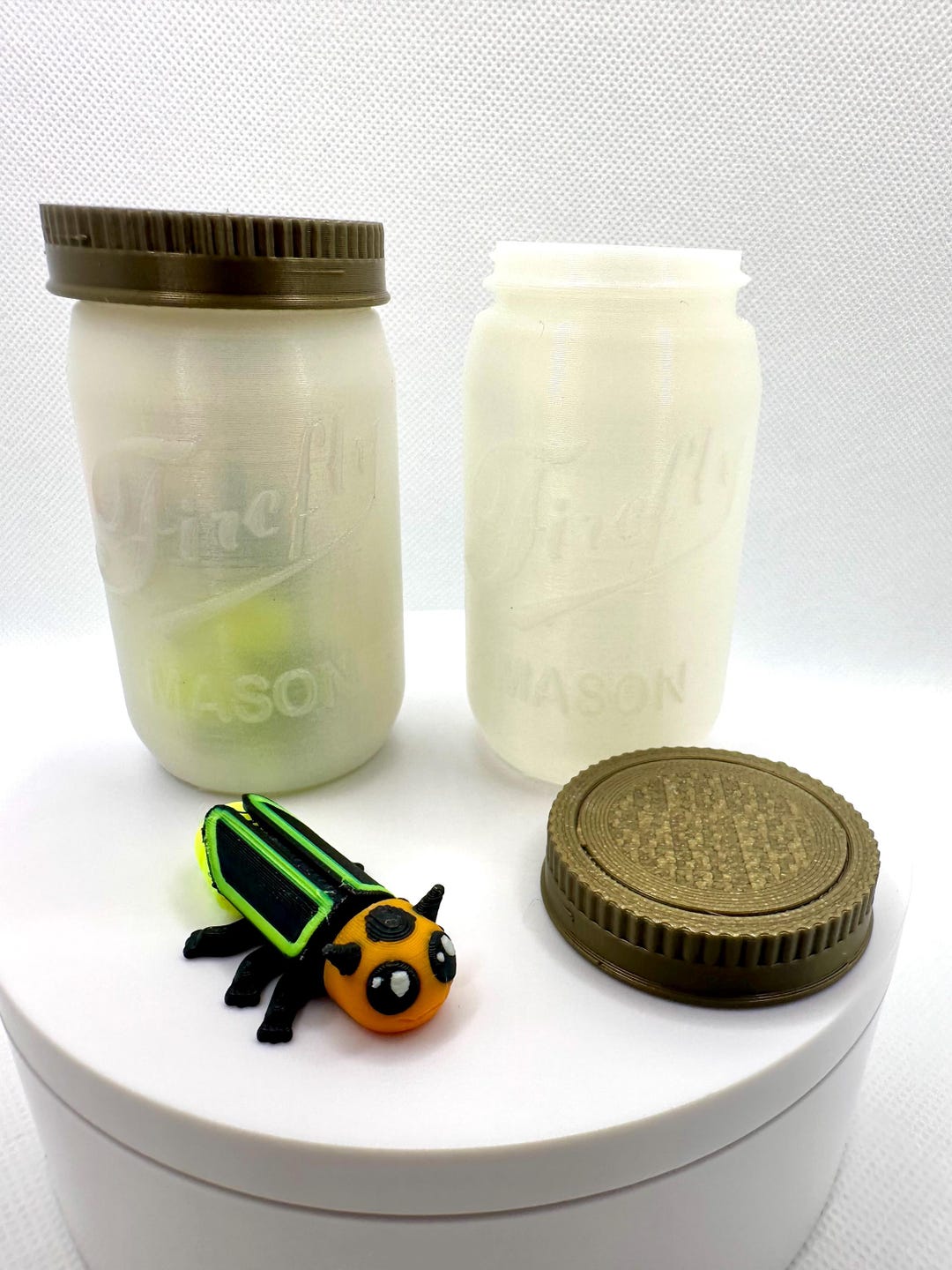 Perfect Little Fireflies With Jar, Lightening Bugs With Glow in the ...