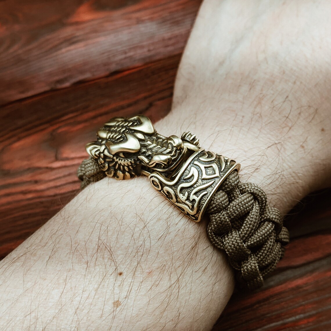 EDC nickel silver Dragon shackle for paracord bracelet | Etsy