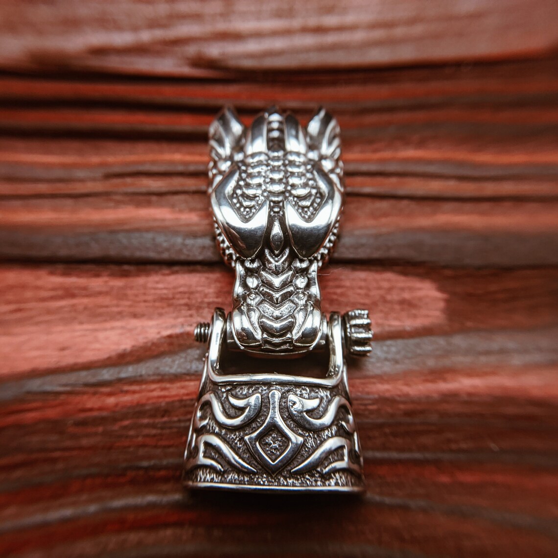 EDC nickel silver Dragon shackle for paracord bracelet | Etsy