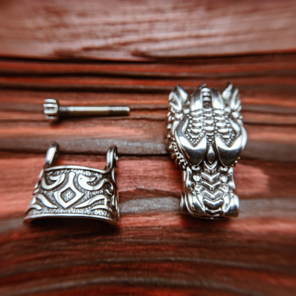 EDC nickel silver Dragon shackle for paracord bracelet | Etsy