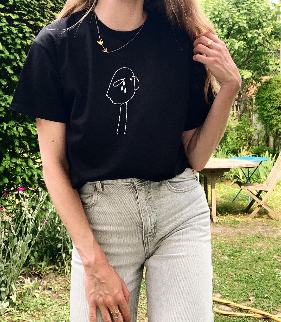 100% Cotton Hand-embroidered T-shirt - Crying - One-of-a-kind Piece ...