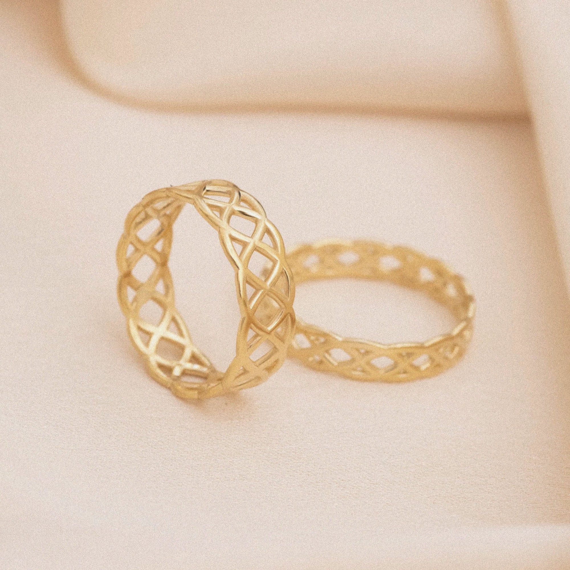 Celtic Eternity Knot Ring 14K 18K Solid Gold 4 Mm or 6 Mm - Etsy