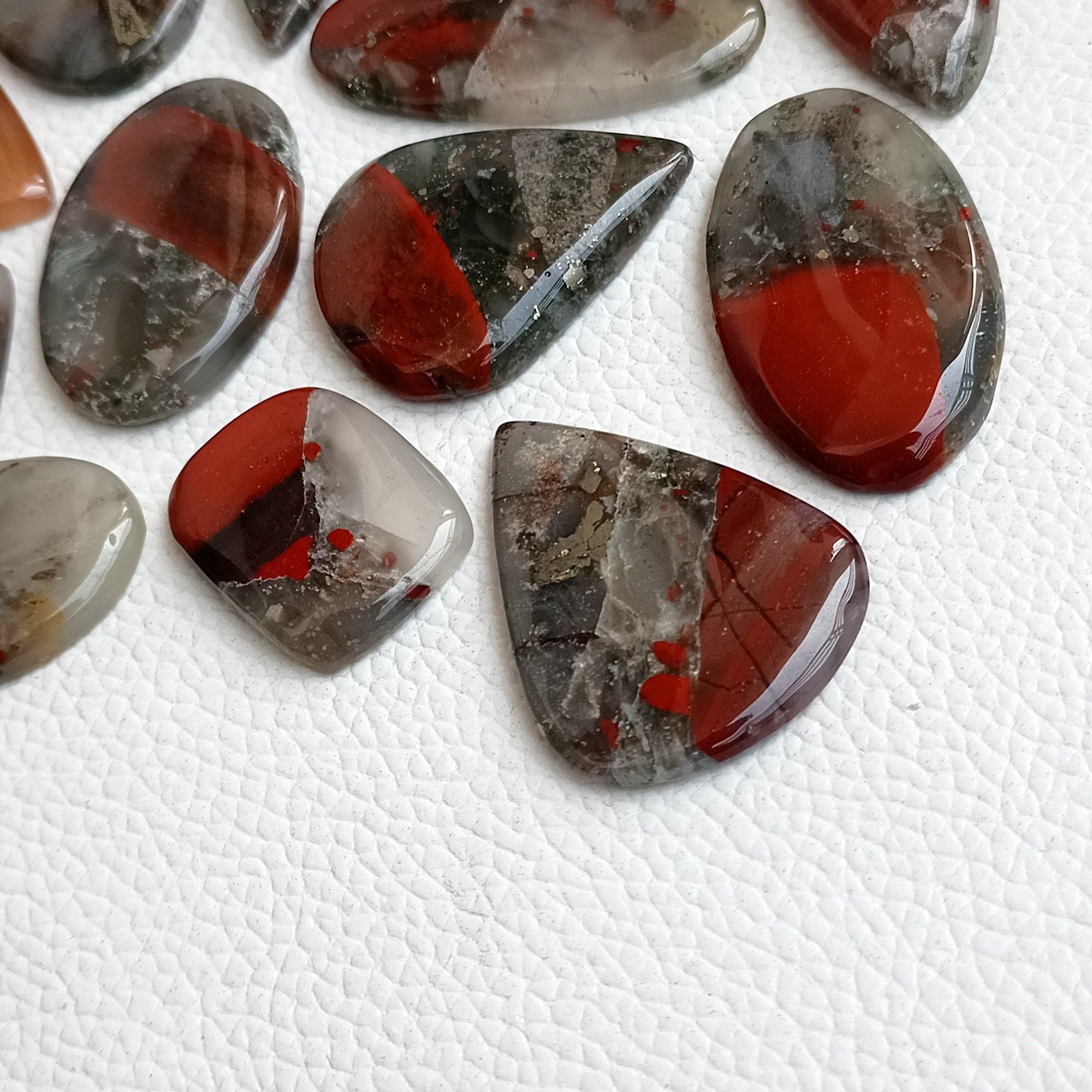 African Bloodstone Crystal Lot, Wholesale Natural Bloodstone Cabochon ...