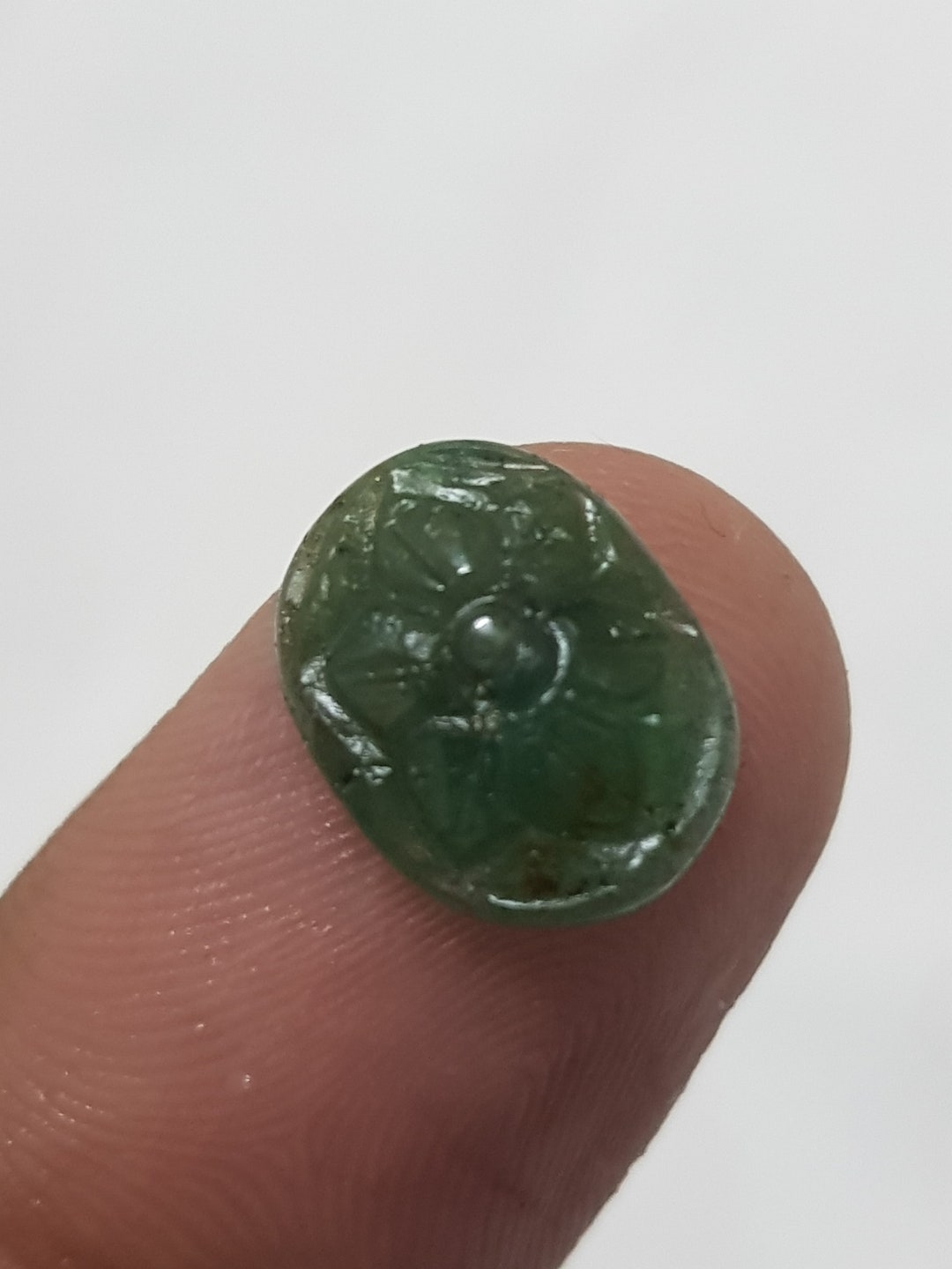 Natural Emerald Carving Loos Gemstone Oval Shape Handmade Design ...