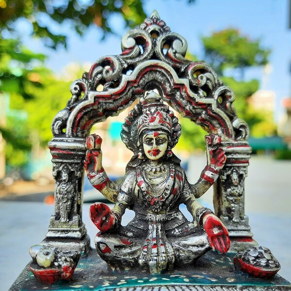 Sitting Indian Statue - Etsy
