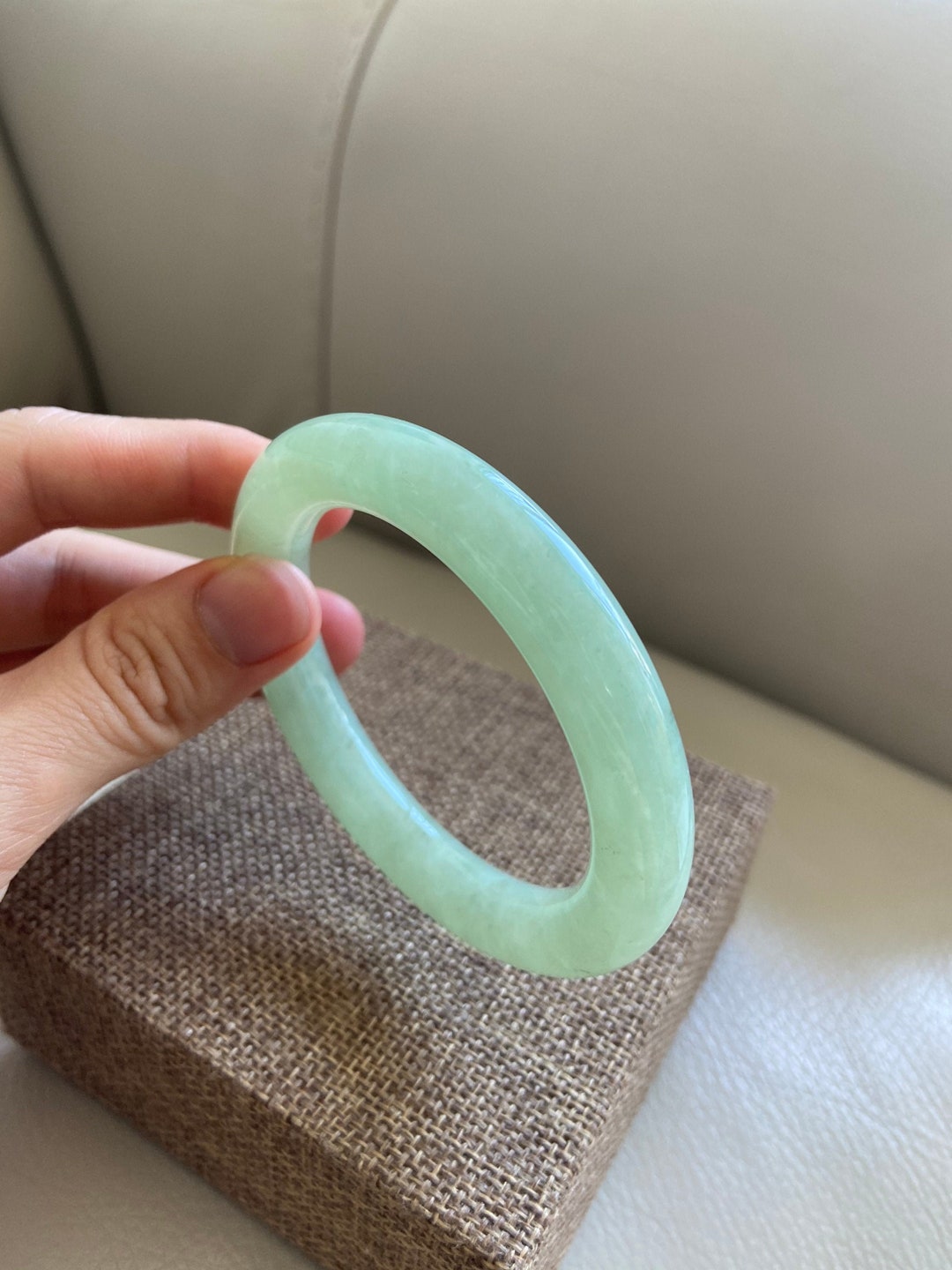 Jade Bangle 57.2mm (2.25"), Round Shape, Green, Natural Jadeite ...