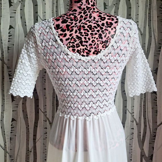 French 1970s white boho negligee robe with short slee… - Gem