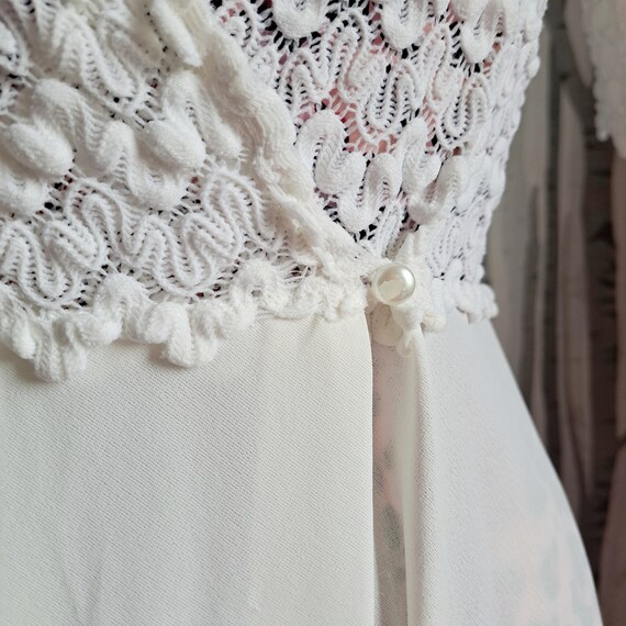 French 1970s white boho negligee robe with short slee… - Gem