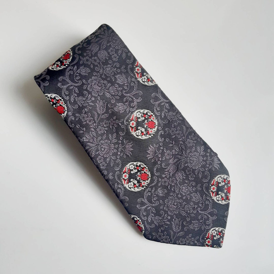 1970s Vintage Tie in a Gothic Charcoal Grey With Blood Red Ornate ...