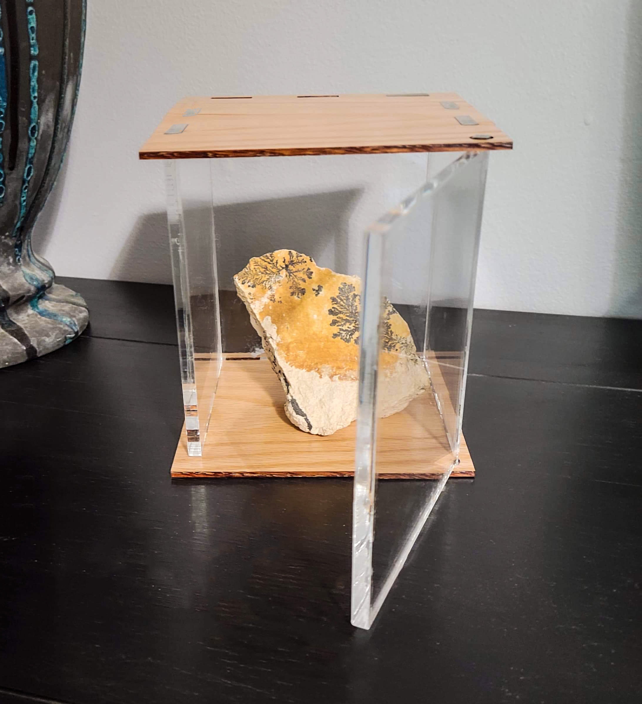 Medium Acrylic Display Case SVG Ai Laser Cut Files - Etsy