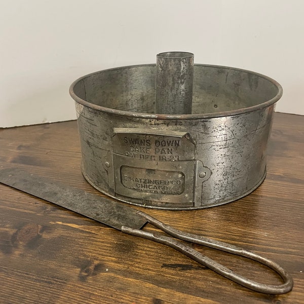 Antique Cake Pan - Etsy