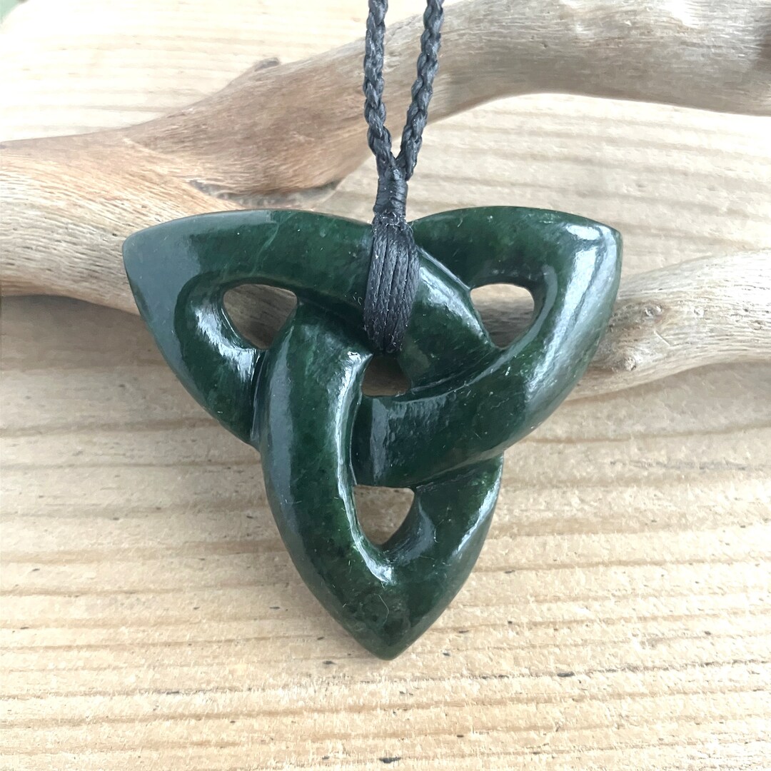 Triquetra Celtic Knot Pendant Necklace in Wyoming Nephrite Jade 48 Mm ...