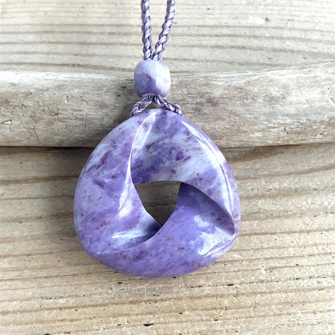 Turkish Lavender Jade Triple Mobius Pendant Necklace 39 Mm (TUR4600P ...