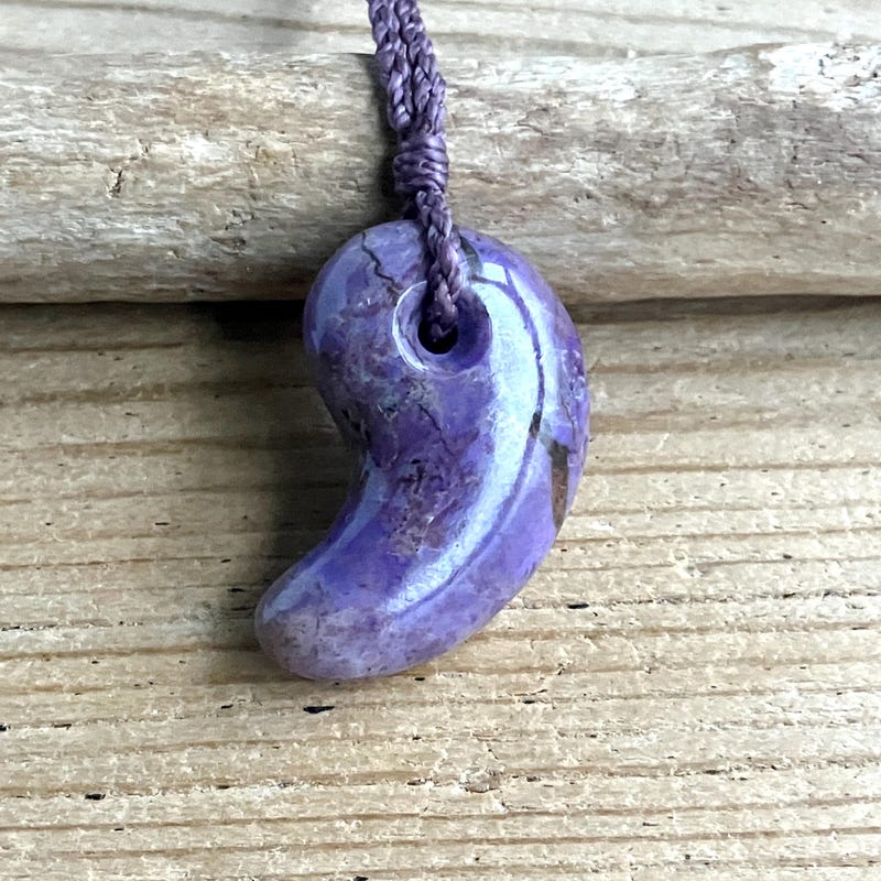 Magatama Bracelet - Etsy
