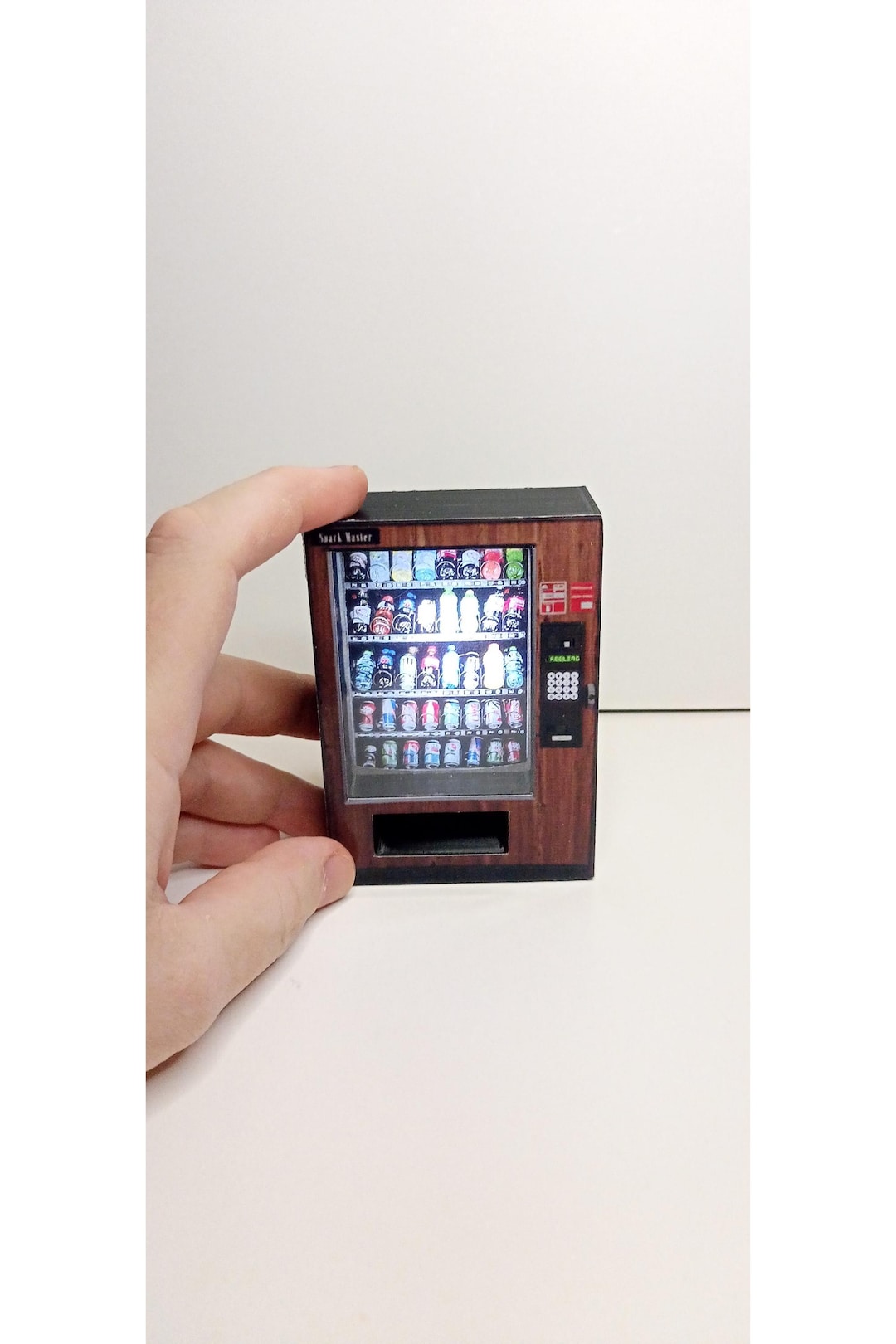 Miniature Soda Vending Machine: 1/18 Scale Dollhouse Furniture ...