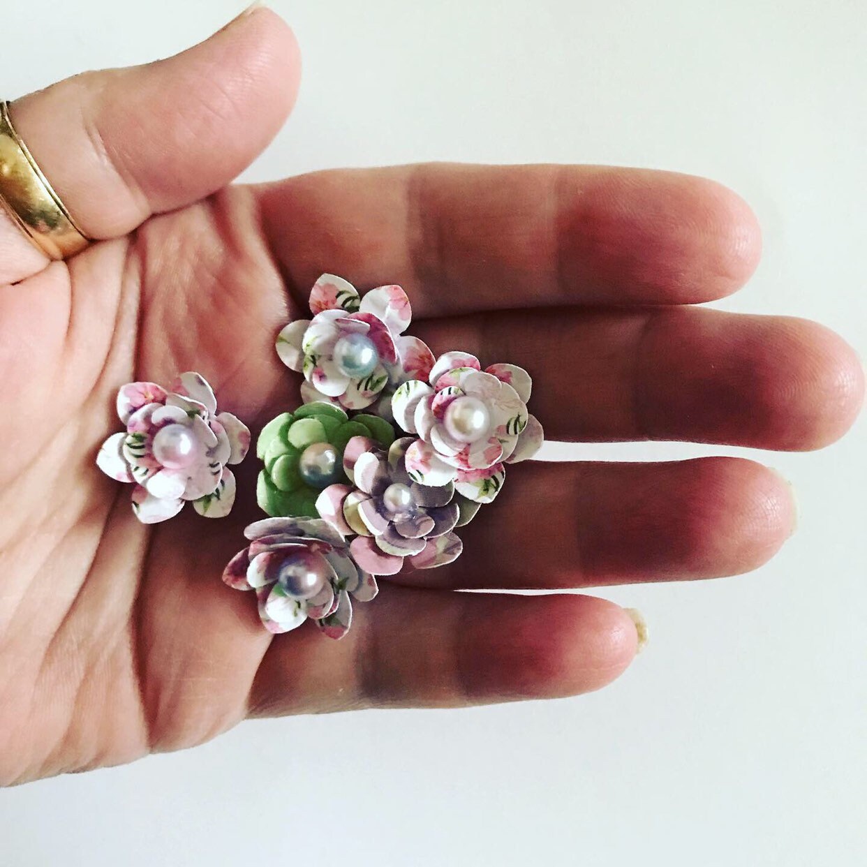 Craft Supplies & Tools Scrapbooking tiny embellishments flower ...