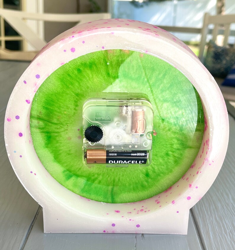 PREPPY CLOCK Epoxy Resin Clock Pink & Green Clock Table - Etsy