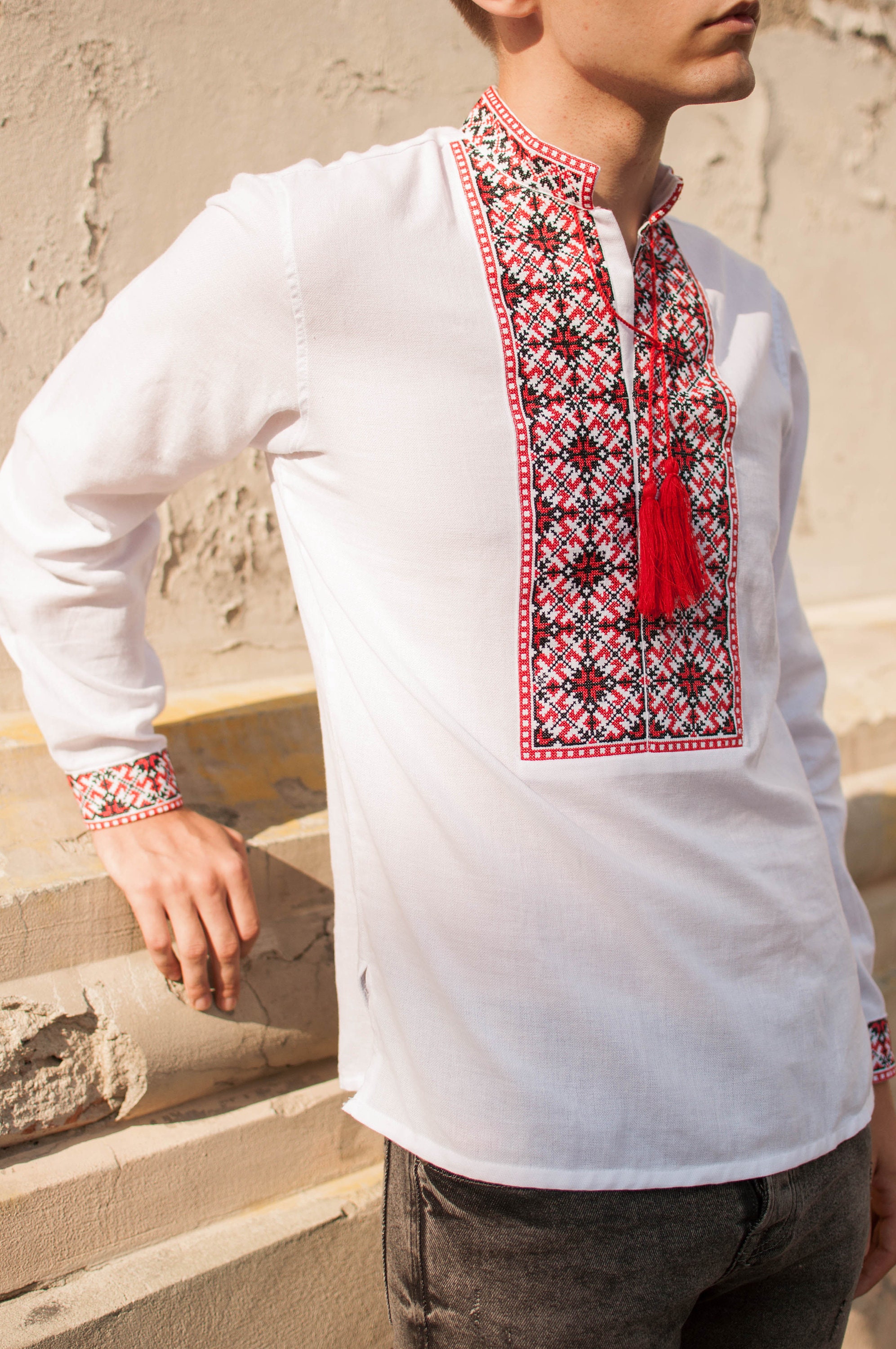 White slavic tunic red ukrainian embroidery traditional | Etsy