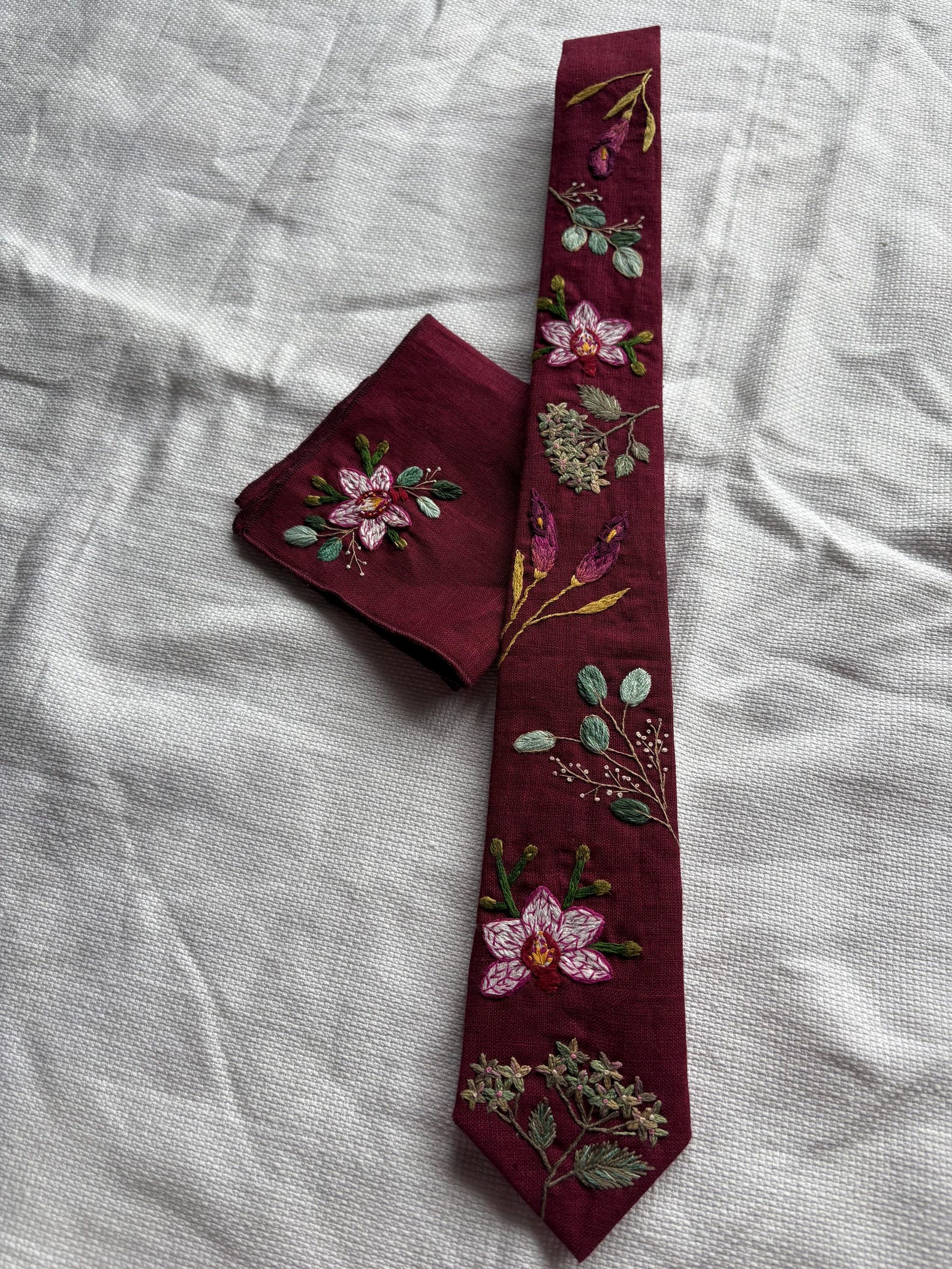 Custom Floral Embroidered Tie, Wildflower Tie for Groom, Flower Wedding ...