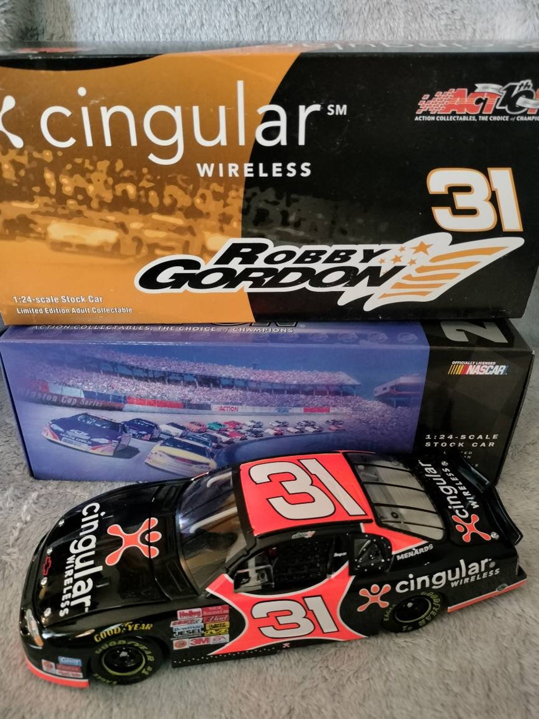 Action Diecast 2002 Monte Carlo Robby Gordon 31 Cingular 1:24 Scale 197 ...