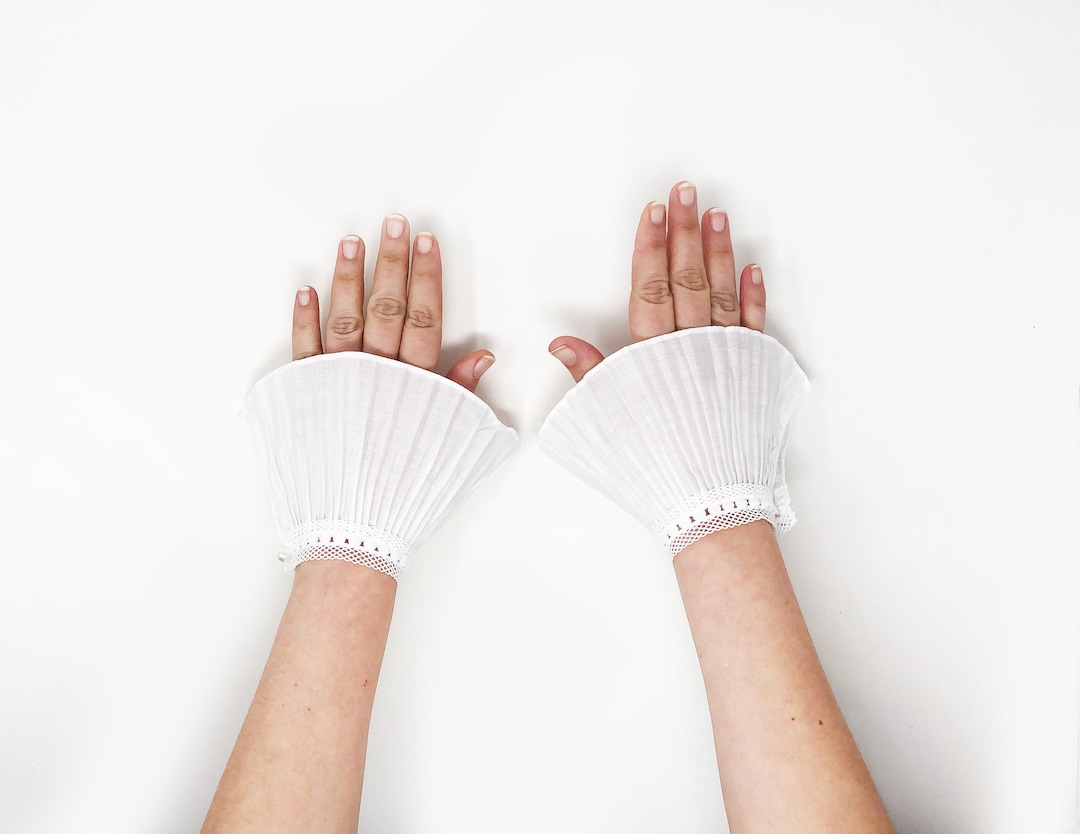White Pleated Cuffs or Collar, Adjustable With Button Closure - Etsy