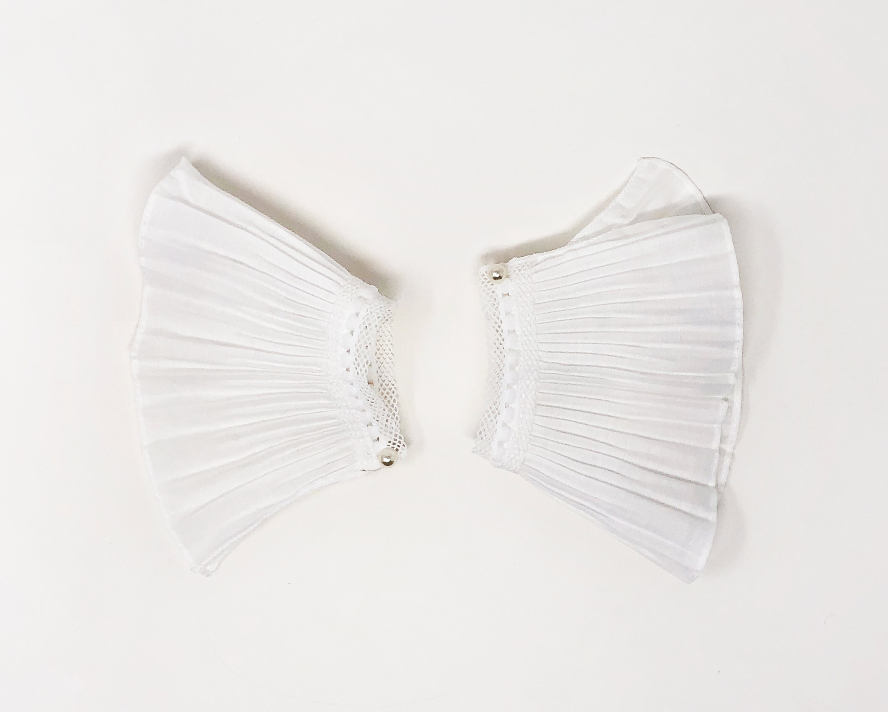White Pleated Cuffs or Collar, Adjustable With Button Closure - Etsy