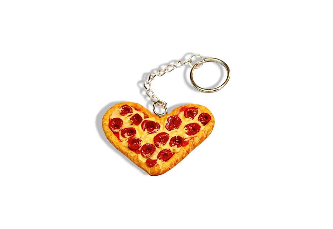 Heart-shaped Pizza Keychain | Customizable Pizza Charm | Fun Foodie ...