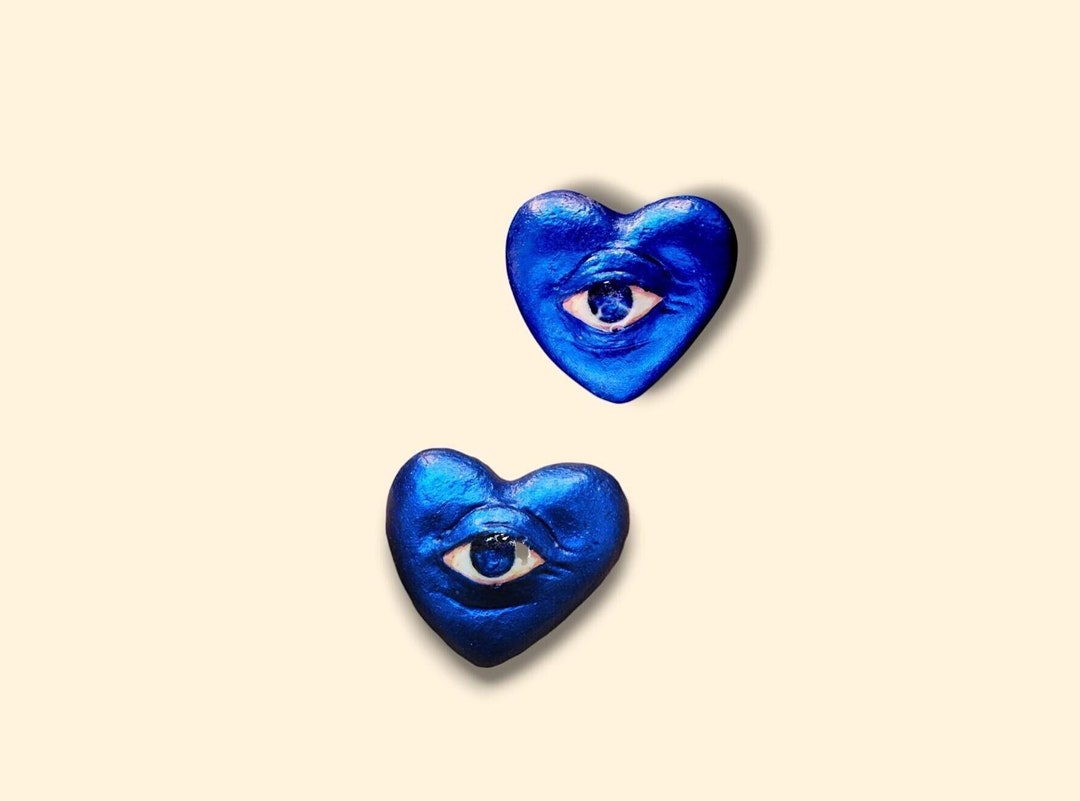 Heart Eye Magnet | Custom Color Options | Dark Blue Chrome Design - Etsy