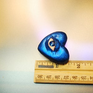 Heart Eye Magnet | Custom Color Options | Dark Blue Chrome Design - Etsy