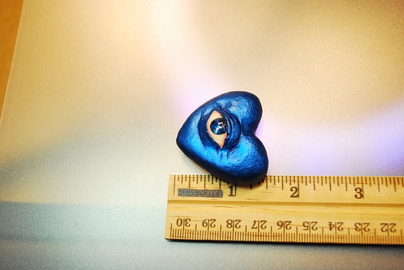 Heart Eye Magnet | Custom Color Options | Dark Blue Chrome Design - Etsy