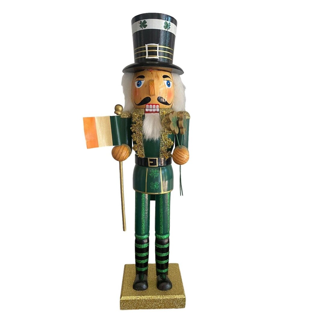 Nutcracker Celtic Irish Santa Christmas Holiday Shamrock Irish Flag 15 ...