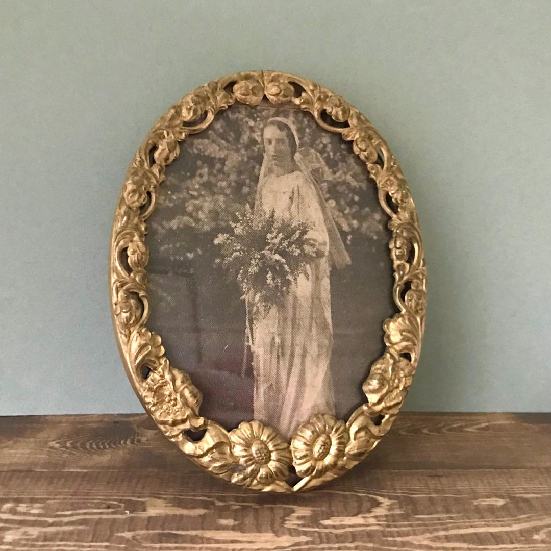 Antique Brass Oval Photo Frame. Hollow Cut/ Cast Brass Ornate Standing ...