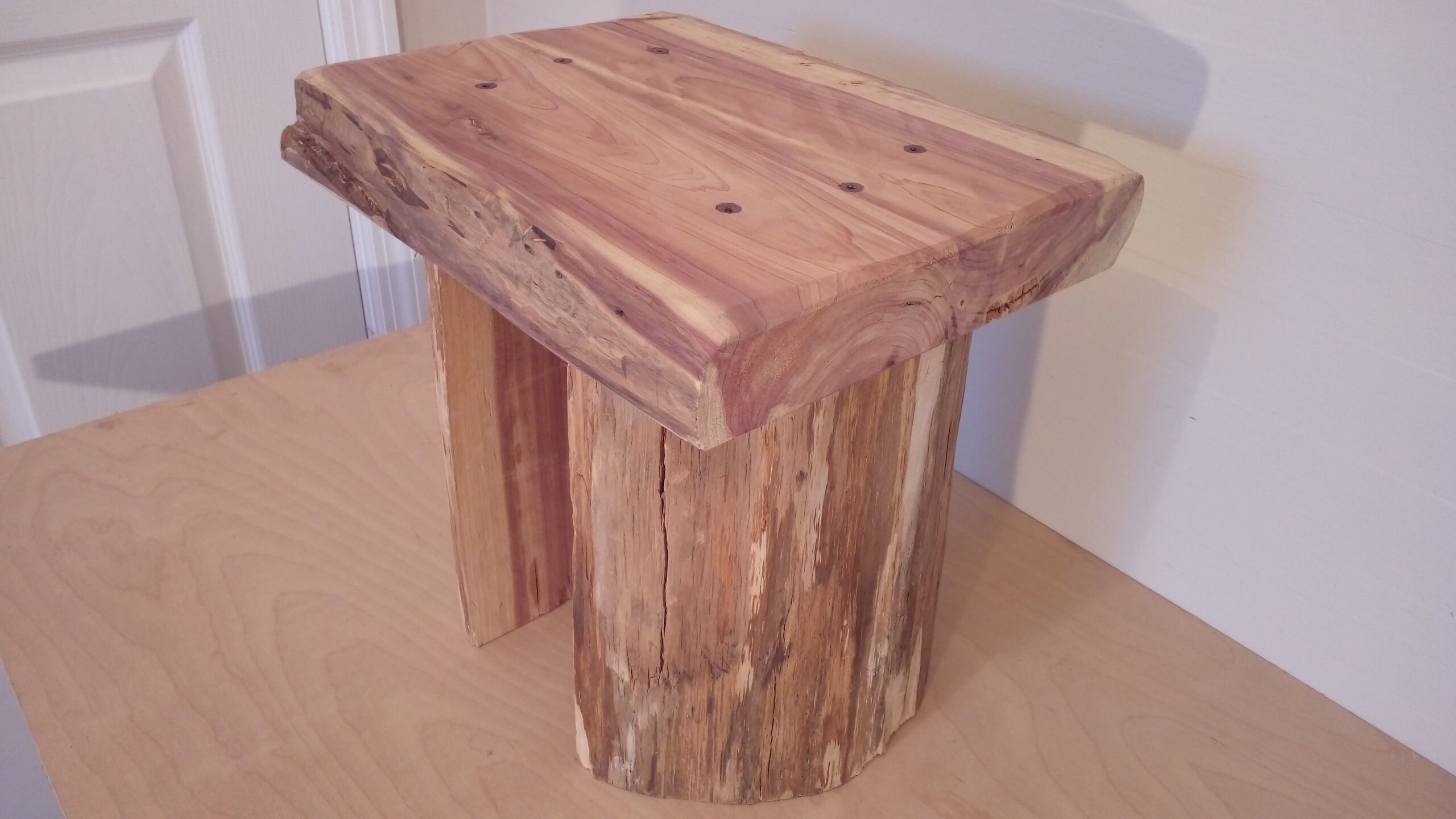 Plant Stand, Indoor, Cedar Log - Etsy