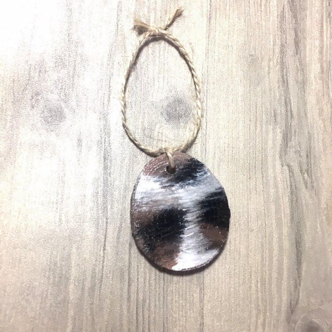 Calico Pattered Small Wooden Ornament Hand Painted Round Wood Slice ...